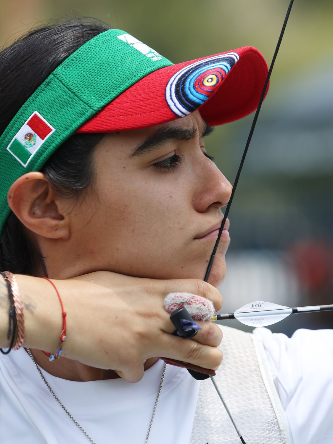 Ana Paula Vázquez, el “Ave Fénix” del tiro con arco azteca - VIA El ...